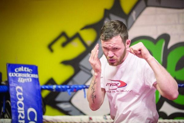 Hyland gets back on the title trail | Echo.ie