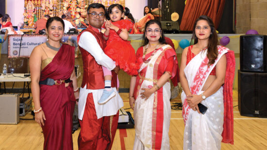 Bengali community celebrates Hindu festival with 700 guests | Echo.ie