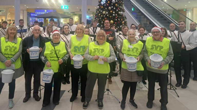 St Vincent de Paul Giving Tree at Liffey Valley | Echo.ie