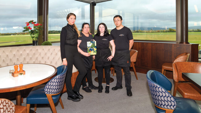 Weston Airport's Hook & Ladder receives Best Place to Eat award | Echo.ie
